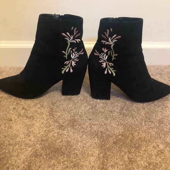 JustFab | Shoes | Black Faux Suede Bootie | Poshmark